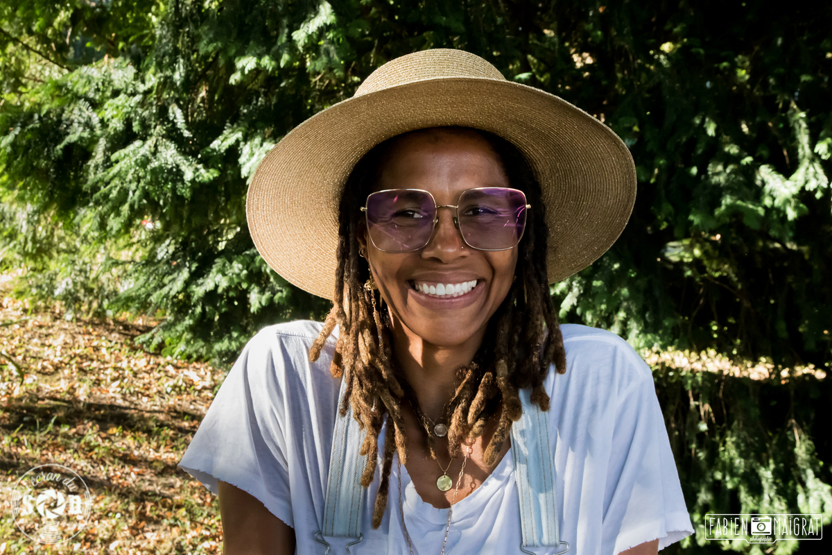 Interview de Ayo – L'écran du Son